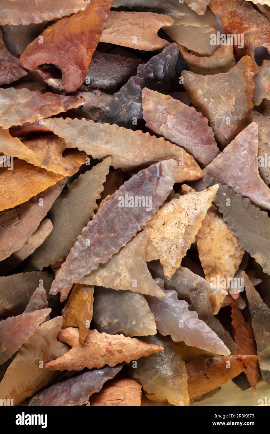 Arrowheads and foliate points in cut stone. Neolithic period. North ...