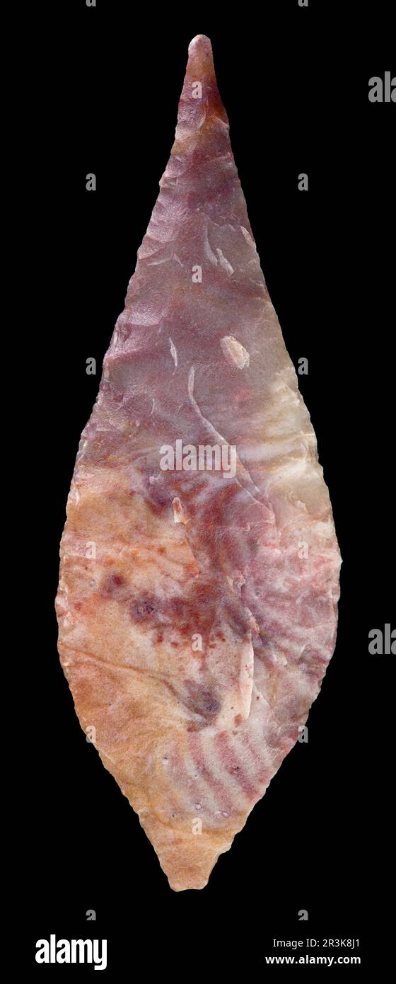 Point in chipped stone. Neolithic period. North Africa. 4,9 cm Stock ...