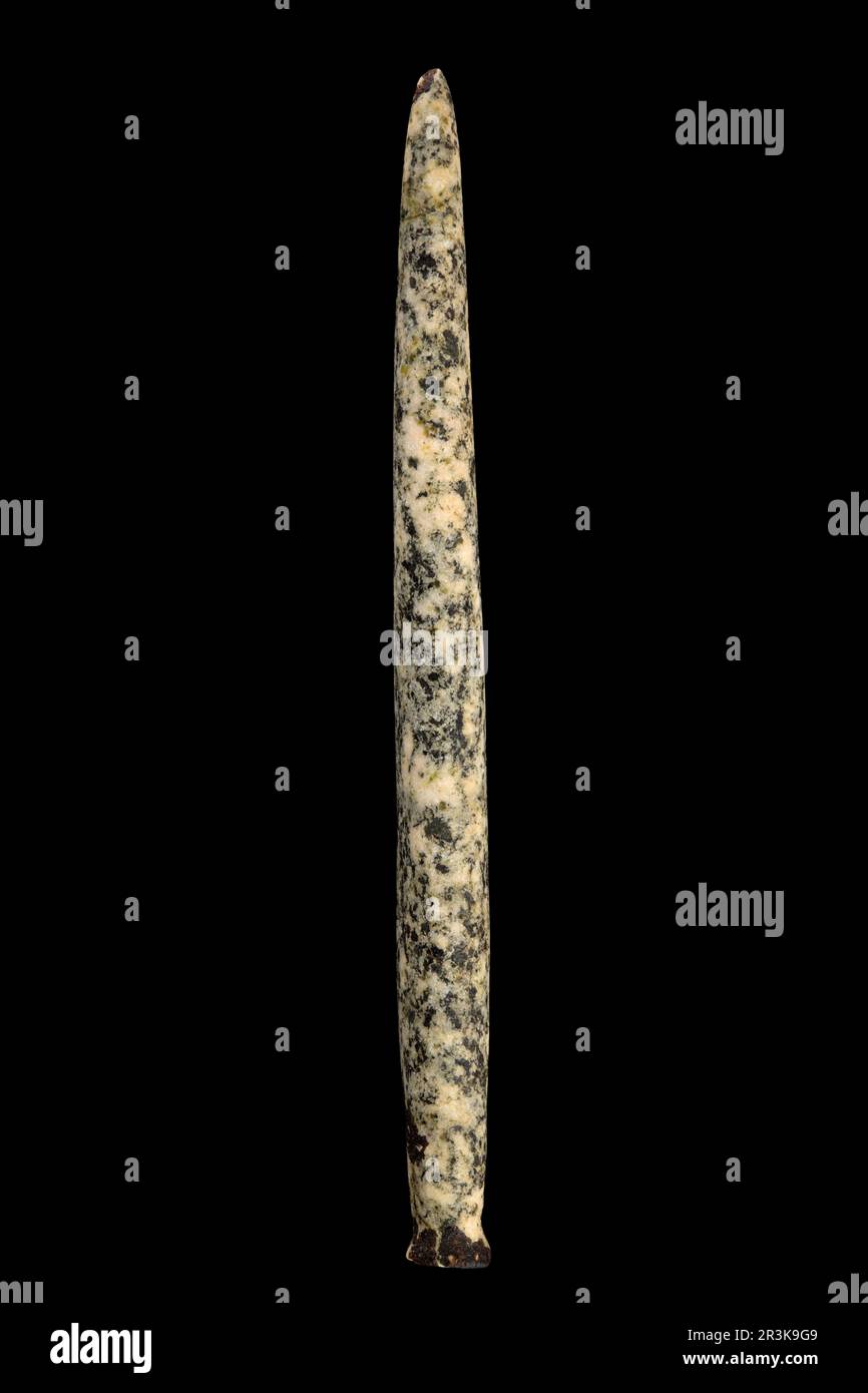 Labret in gneiss. Mali, Neolithic. 7 cm Stock Photo - Alamy