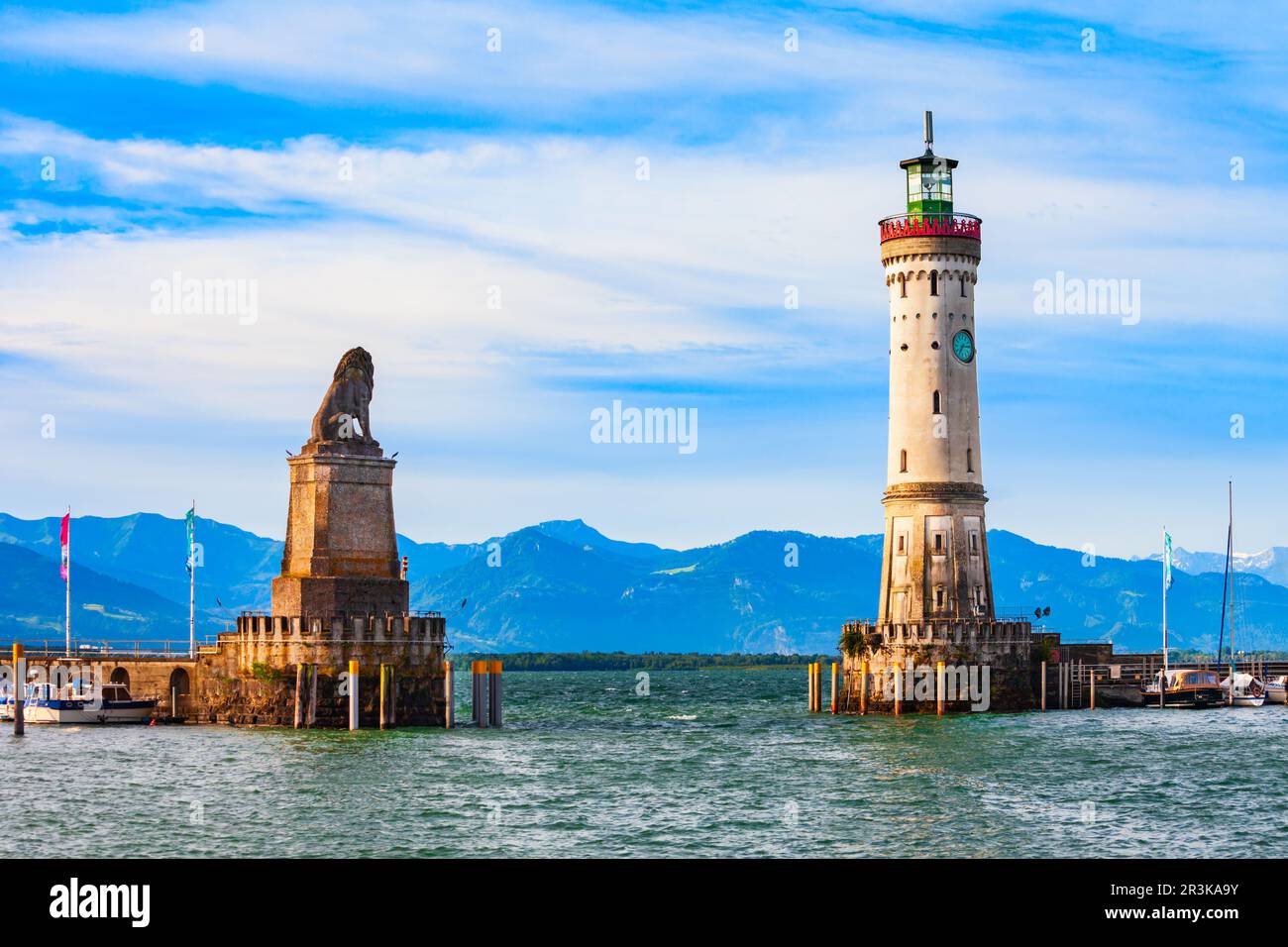 New Lindau Lighthouse and Bavarian Lion Sculpture at the Lindau harbor ...
