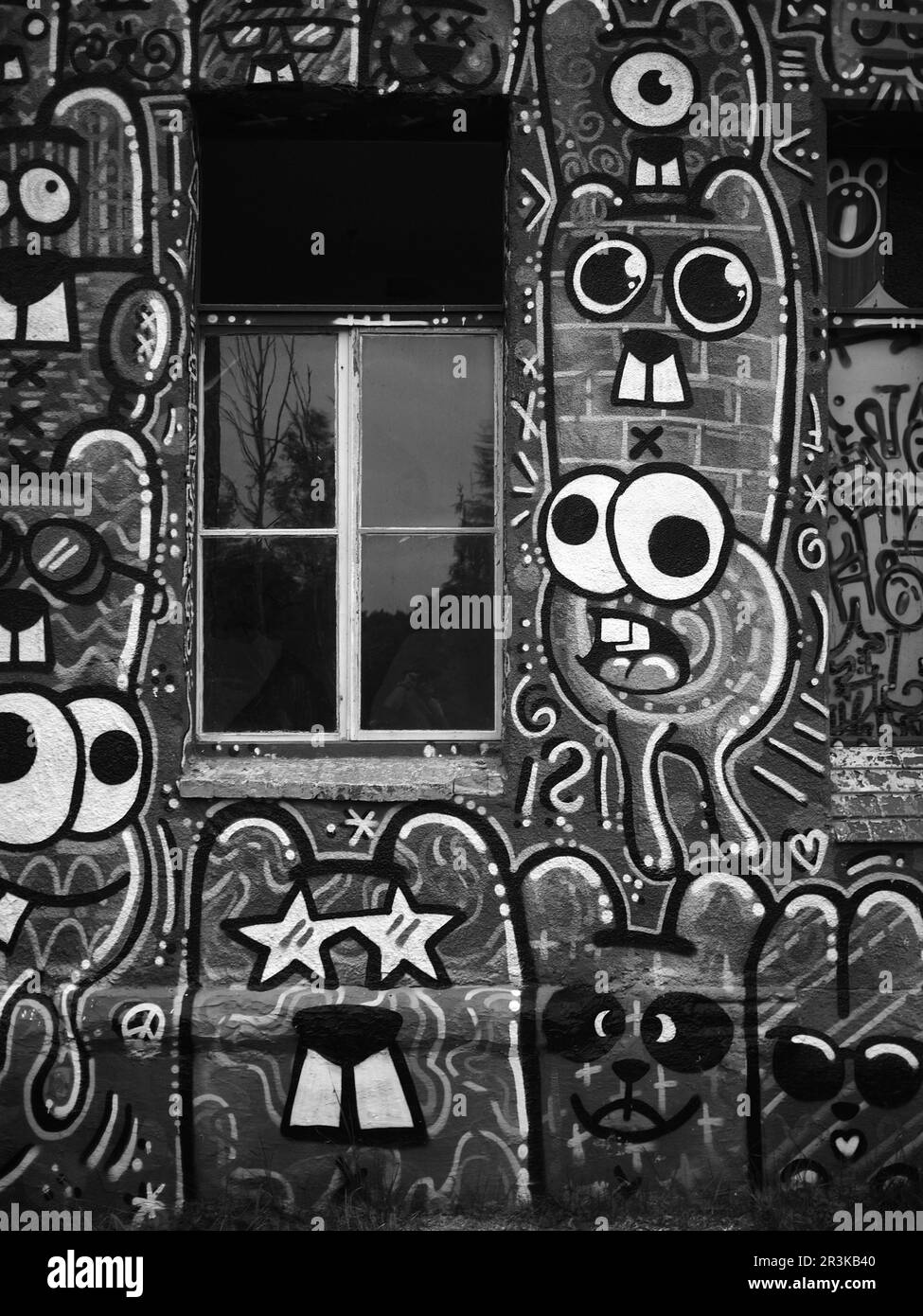 black and white picture of graffiti Stock Photo - Alamy