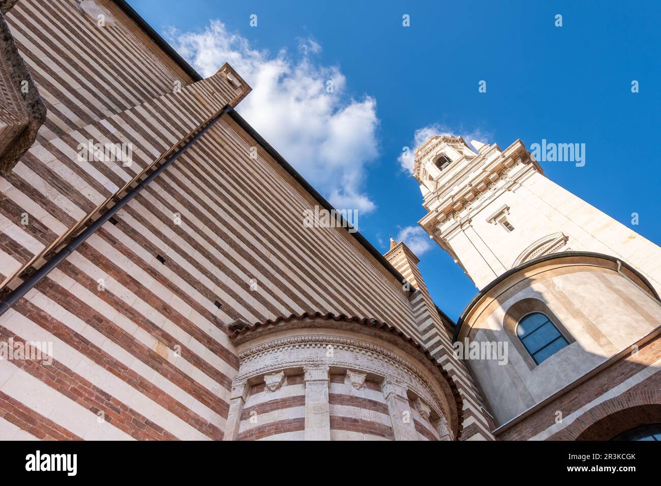 Brick streets italy hi-res stock photography and images - Alamy