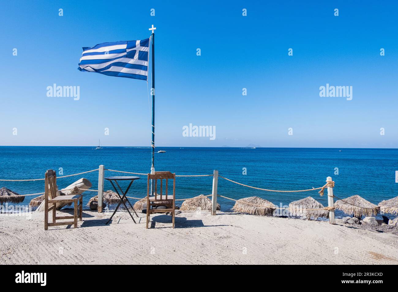 Greek dock hi-res stock photography and images - Alamy