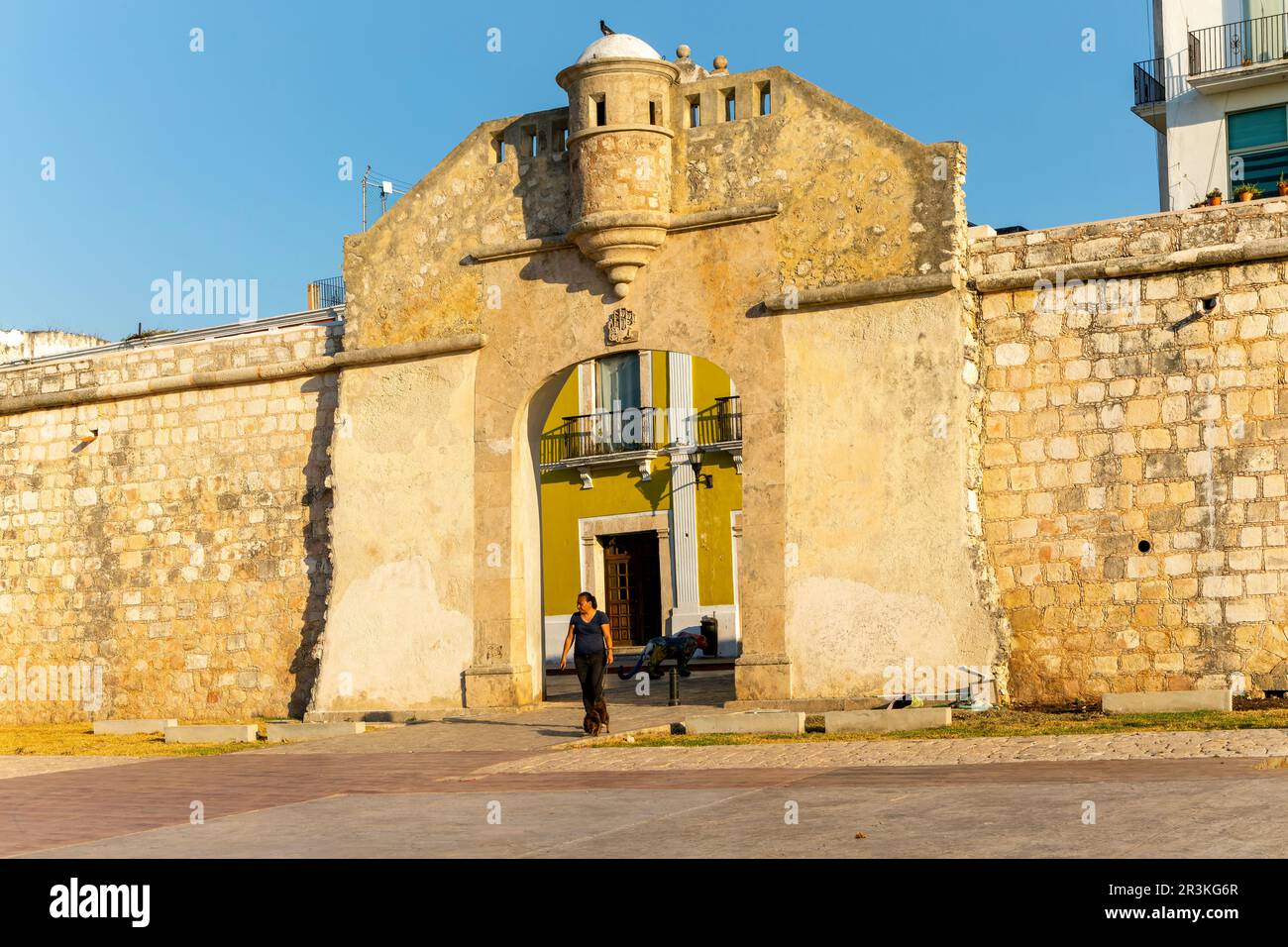 Puerta de Mar walled gateway into historic old town, Campeche city ...
