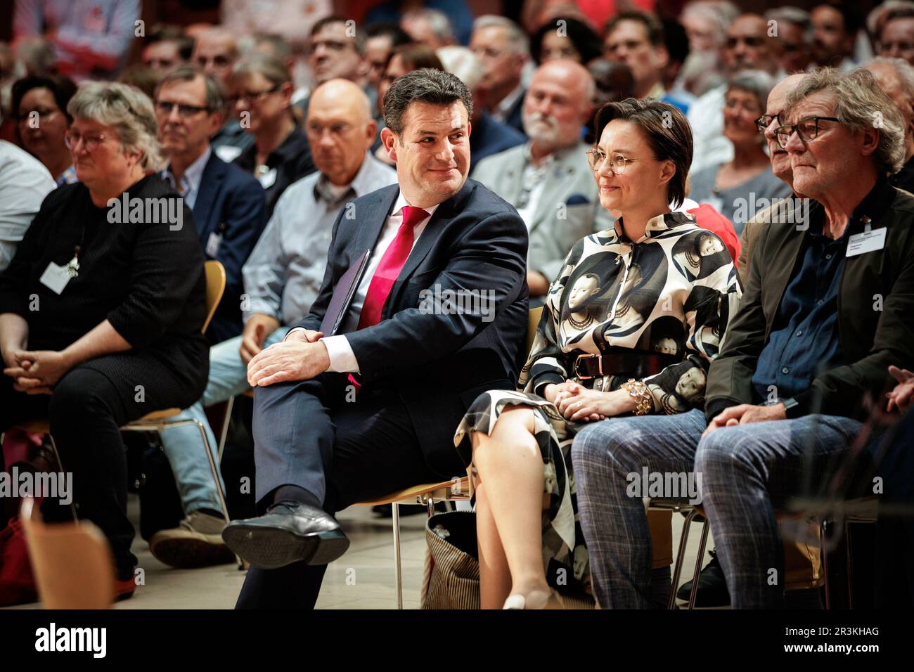 "160 Years of the SPD: Making Progress from Change. A Discussion on the ...
