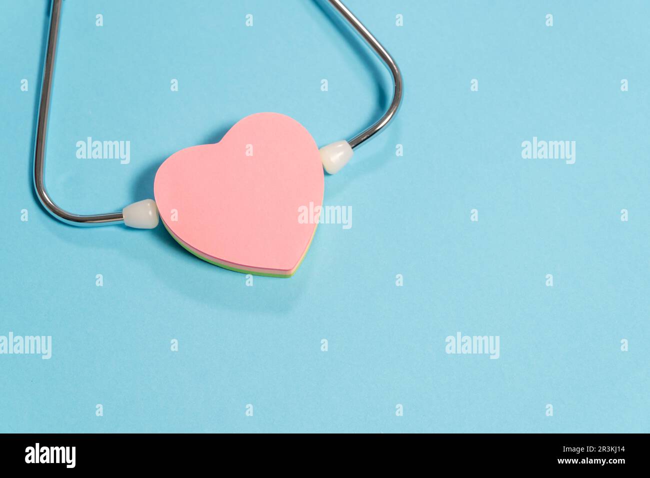 Heart stethoscope icon vector hi-res stock photography and images - Alamy