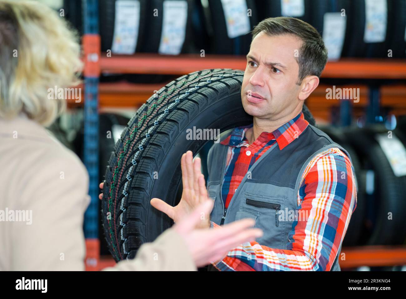 Shop customer angry hi-res stock photography and images - Alamy