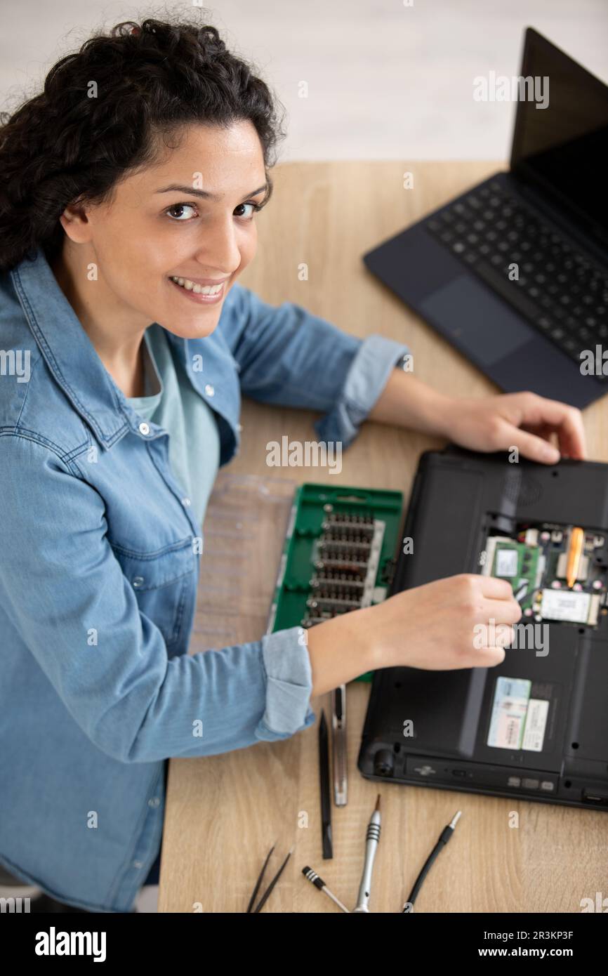 Computer testing center hi-res stock photography and images - Alamy