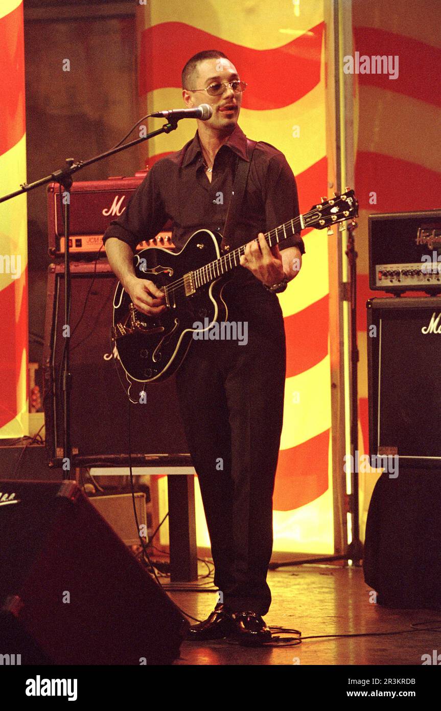 Milan Italy 1996-06-28 : Huey Morgan singer and guitarist of Fun Lovin ...