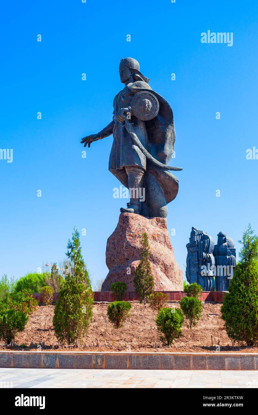 Old arabic statue hi-res stock photography and images - Alamy