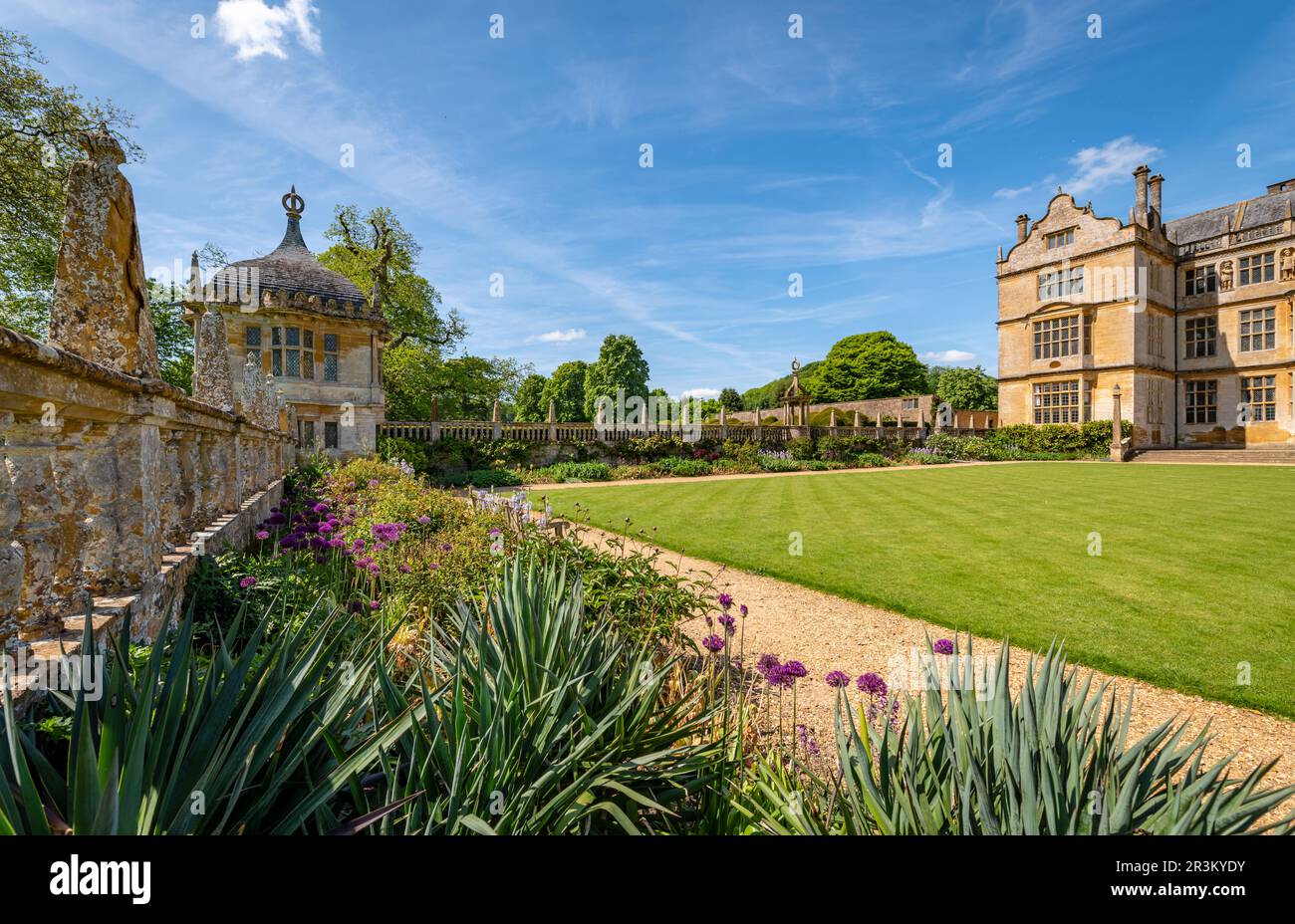 Montacute, UK. Sunday 21 May 2023. Formal gardens of Montacute House on ...