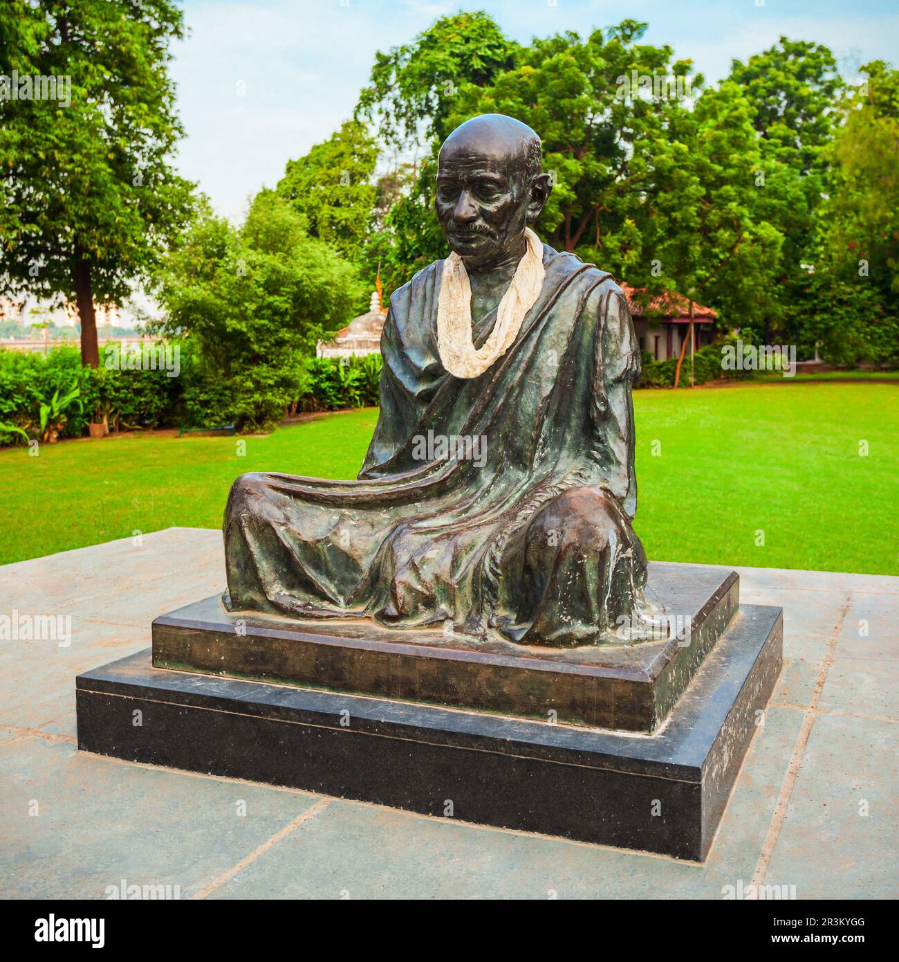 Residence of the guru hi-res stock photography and images - Alamy