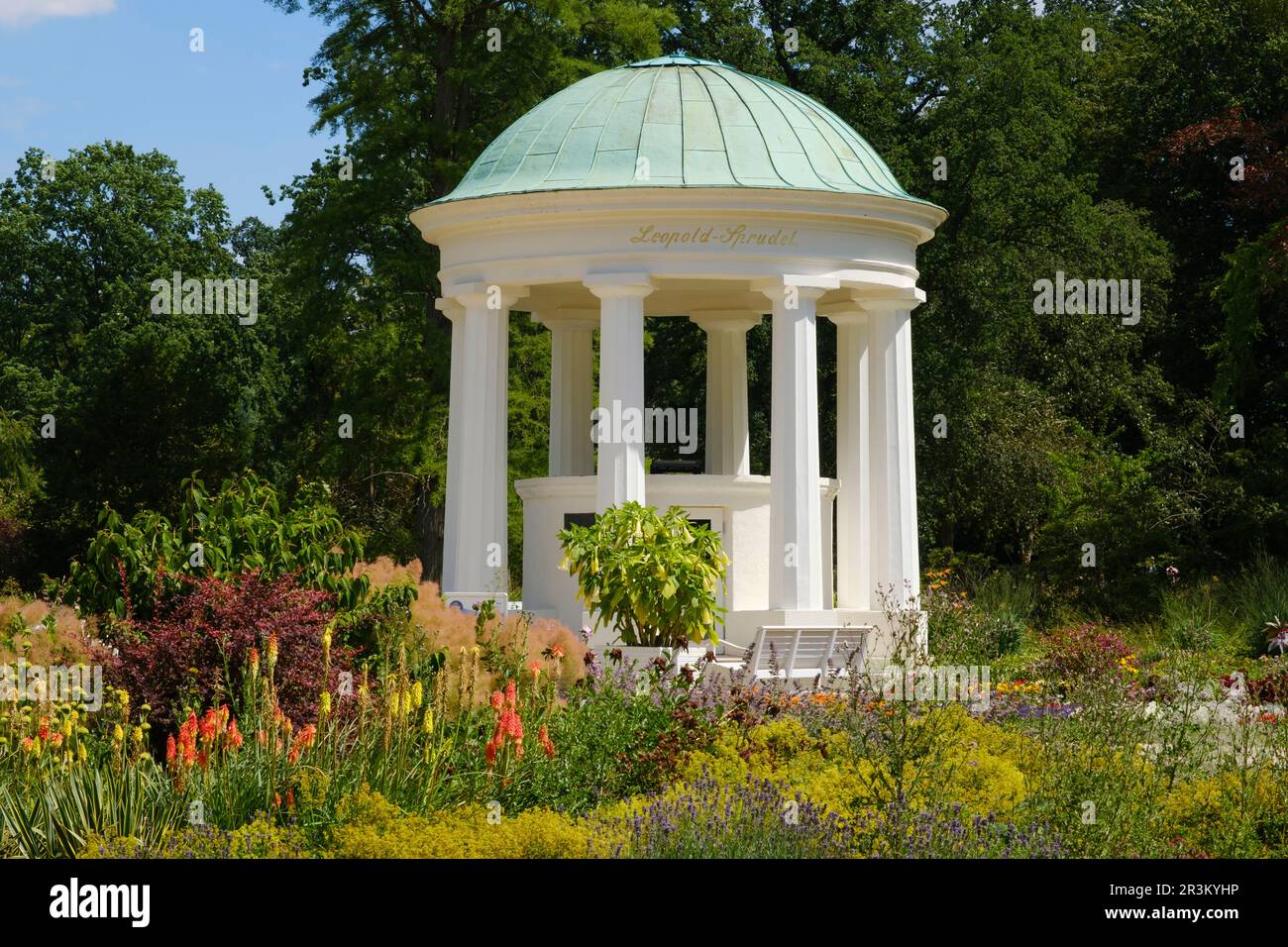 Springtemple hi-res stock photography and images - Alamy