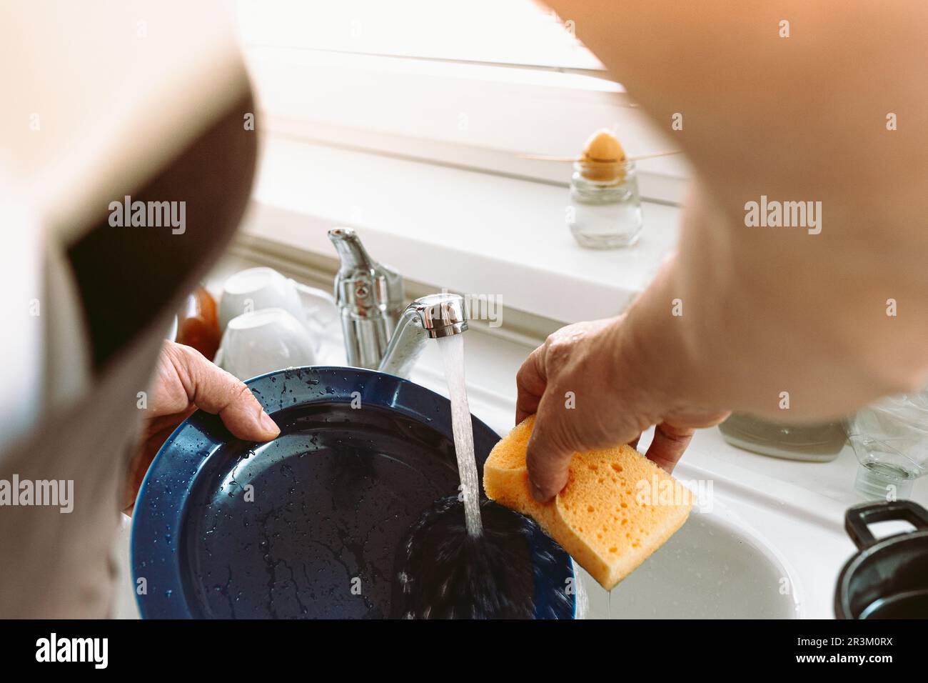 Householder housework hi-res stock photography and images - Alamy