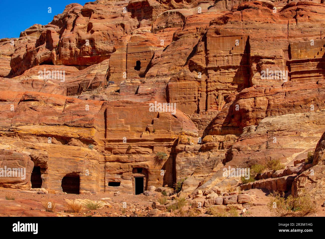 Caves in the ancient city of Petra, Jordan Stock Photo - Alamy