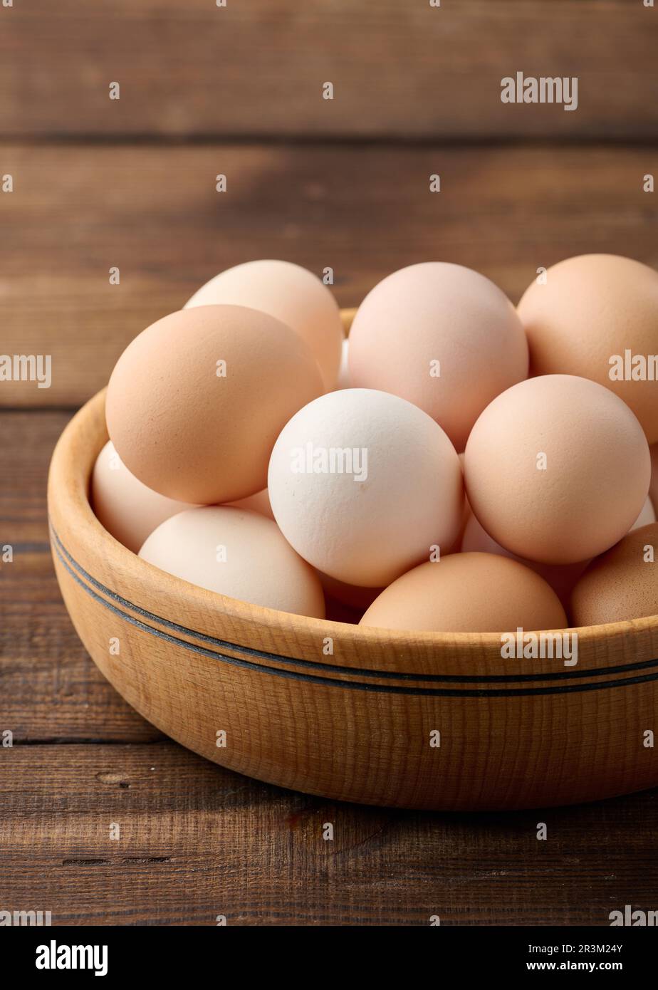 Organic fresh chicken table eggs hi-res stock photography and images ...