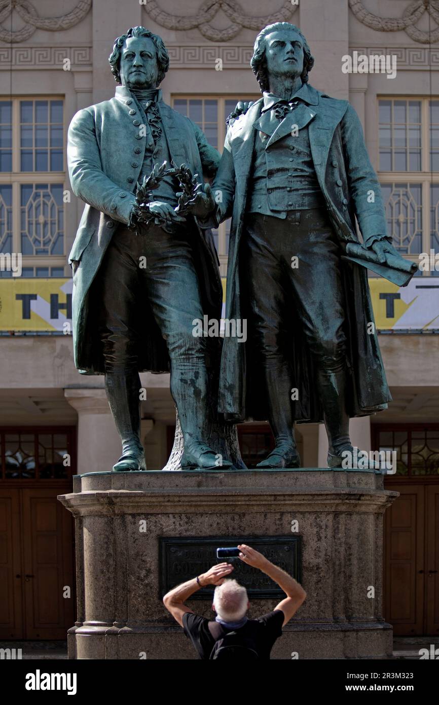 Double statue Goethe Schiller Monument by Ernst Rietschel, Weimar ...