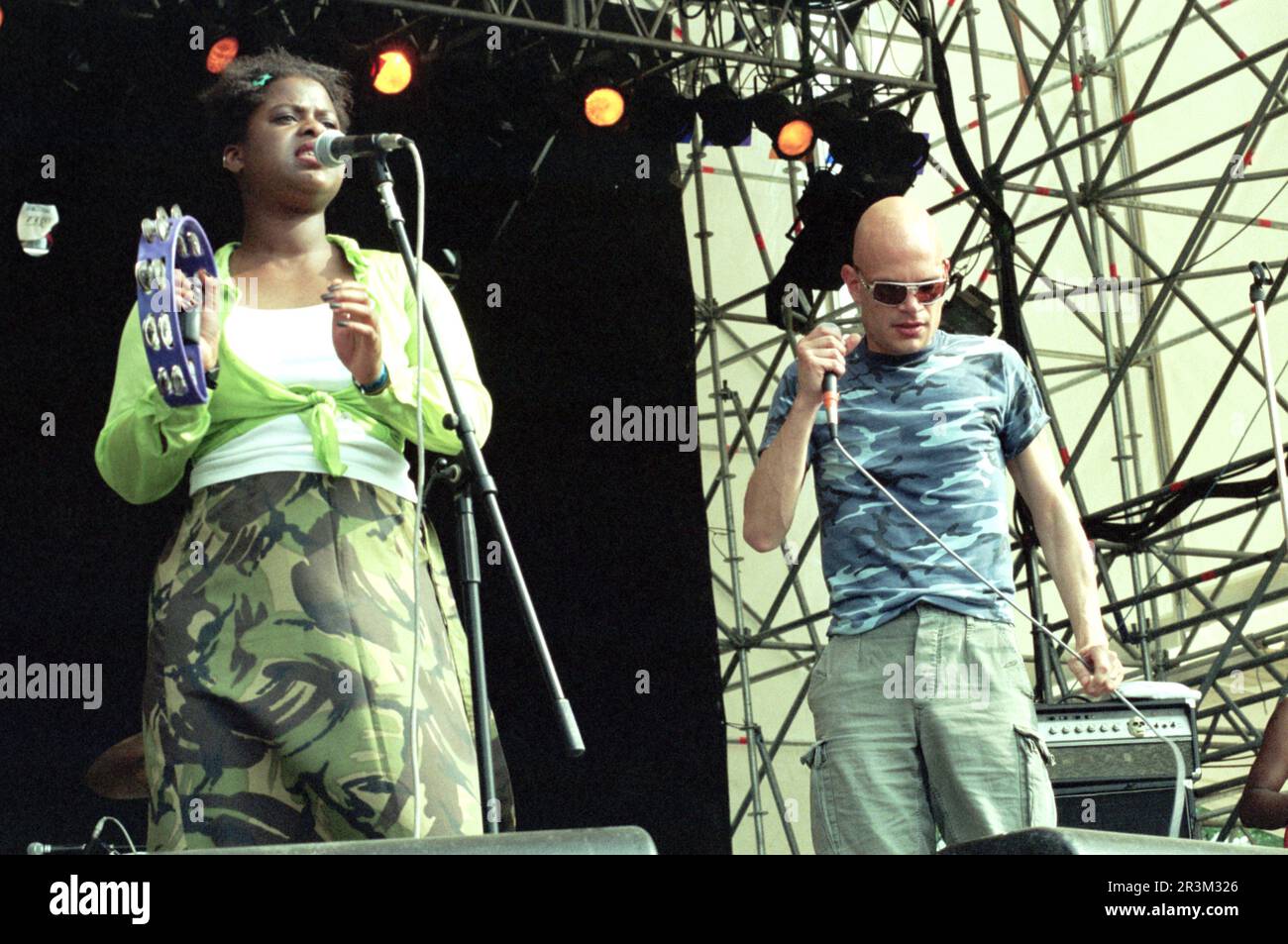 Milan italy 1996-06-29 : Ashley Slater of Freak Power at the Sonoria ...