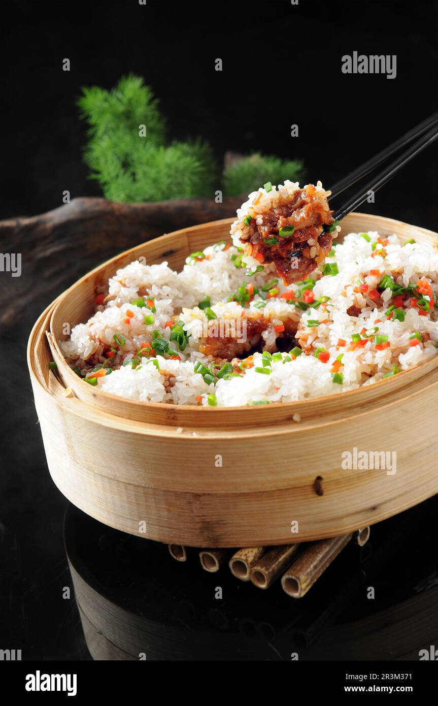 Steamed pork ribs with glutinous rice Stock Photo - Alamy