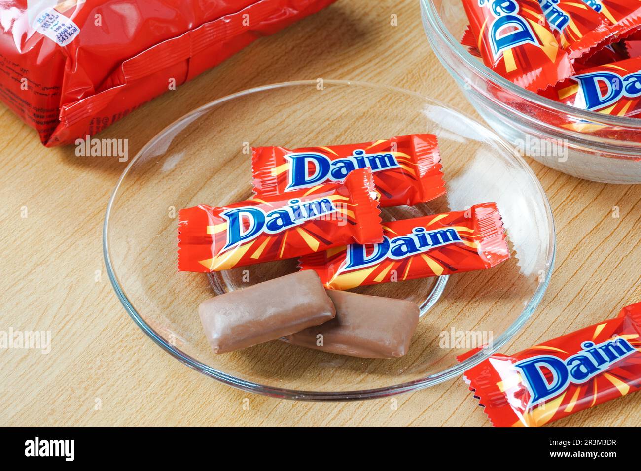 Daim chocolate bar hi-res stock photography and images - Alamy