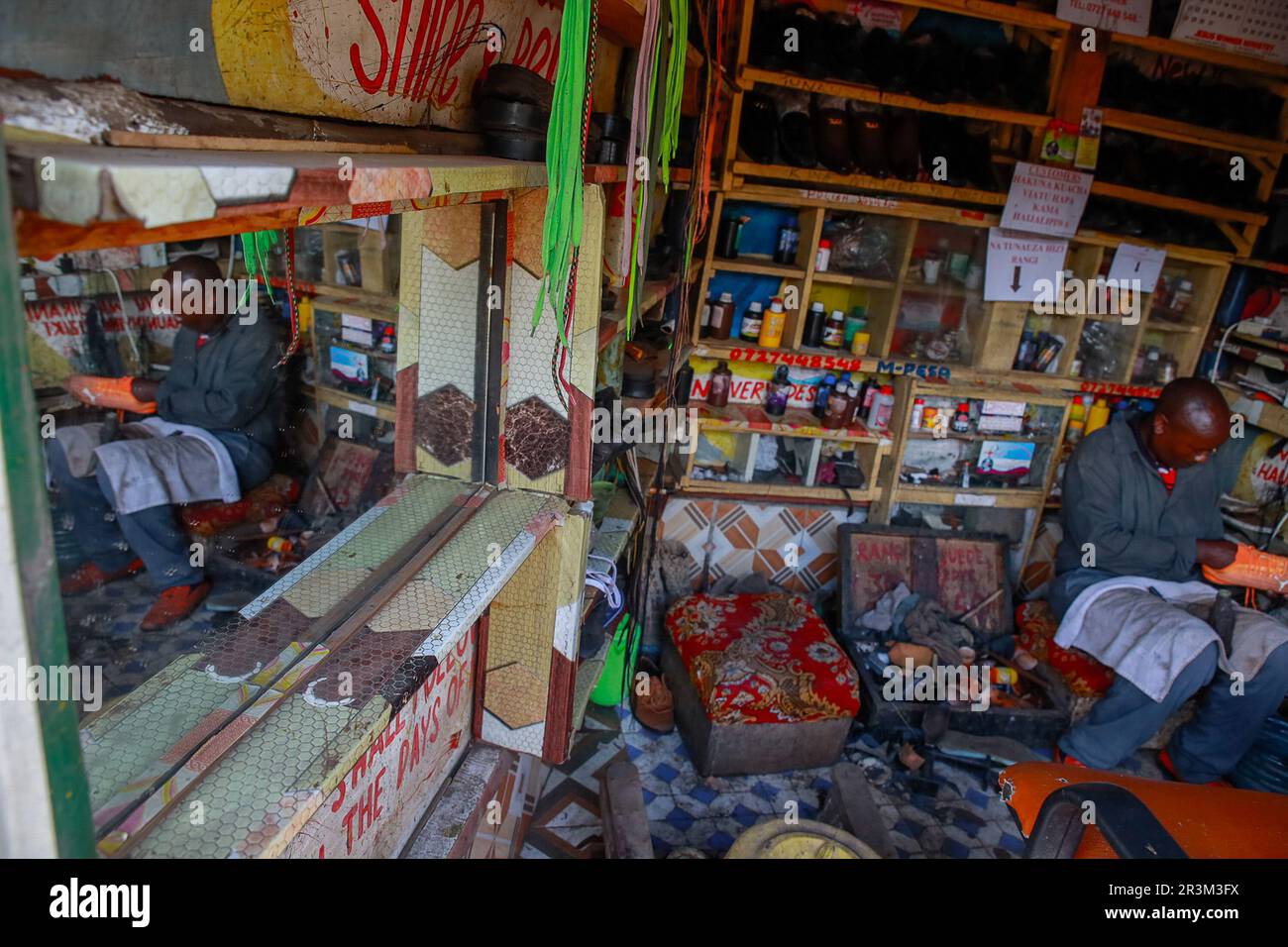 Nairobi slum shop hi-res stock photography and images - Alamy