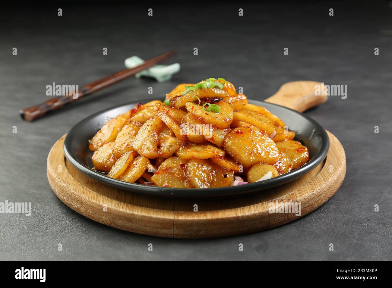 Hot potato sizzling hi-res stock photography and images - Alamy