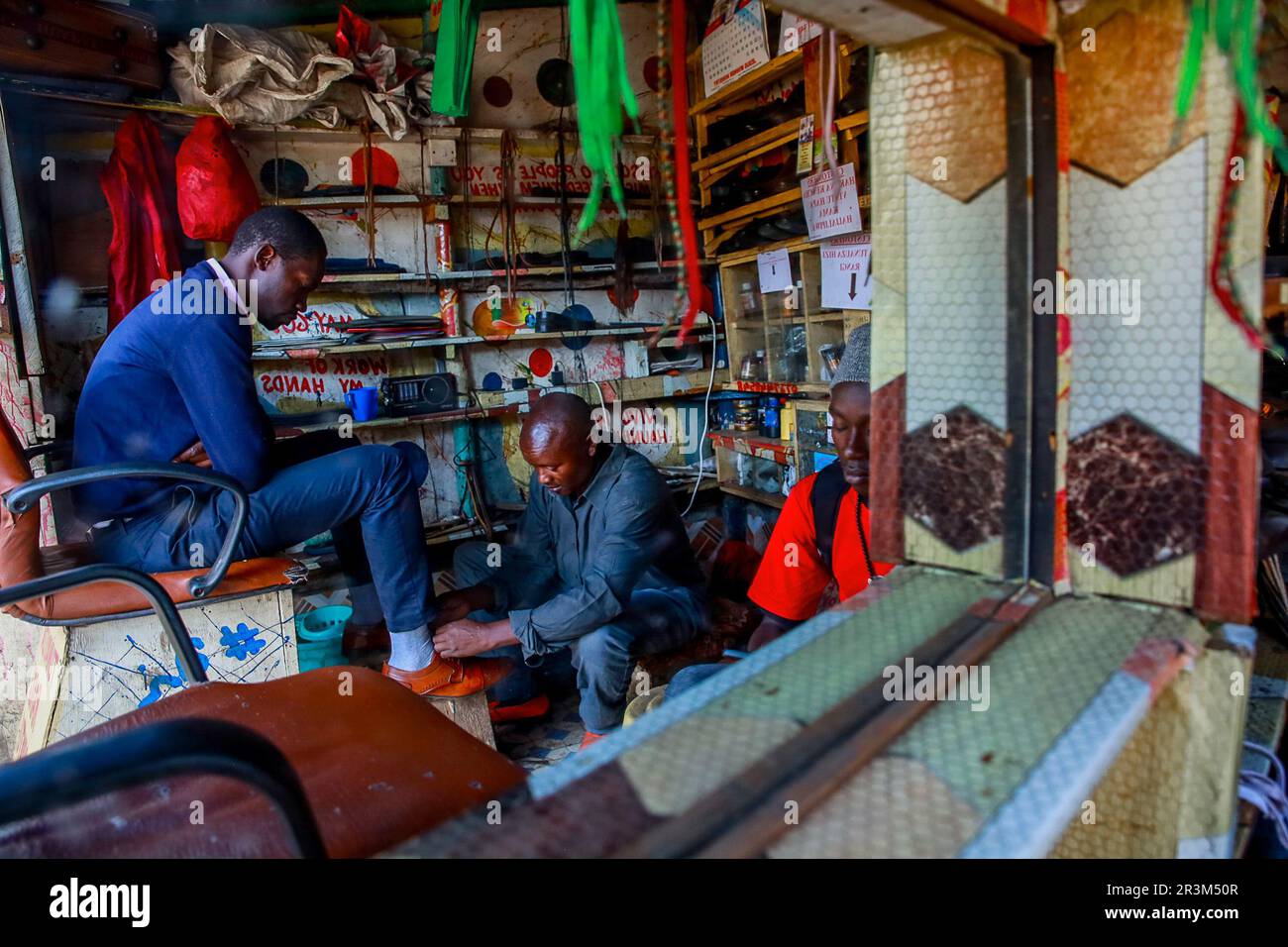 Nairobi slum shop hi-res stock photography and images - Alamy