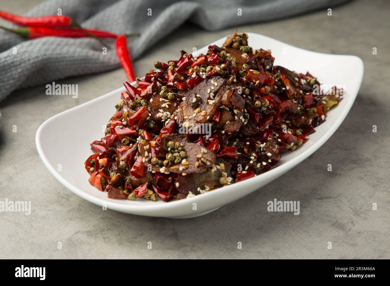 Spicy Roast Beef，Sliced beef with tendon close up. Spiced beef,braised ...