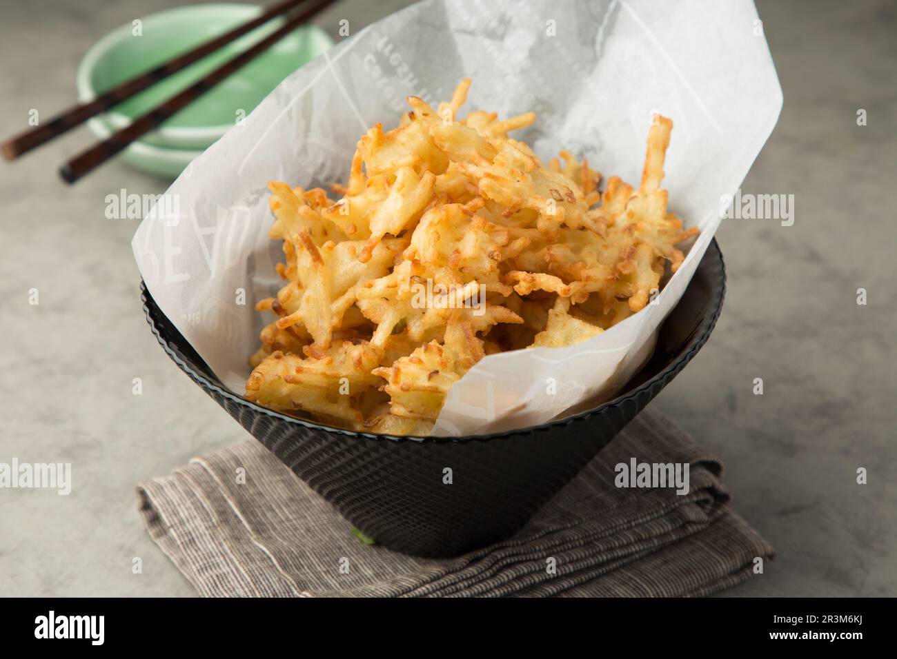 DIM SUM Deep fried Shredded Radish （Turnip） Stock Photo - Alamy