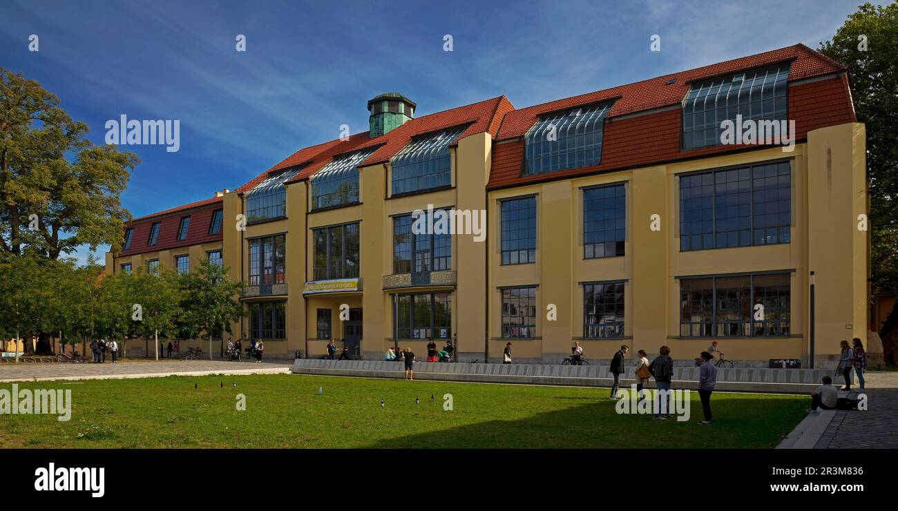 Main building of today's Bauhaus University in Weimar, Thuringia ...