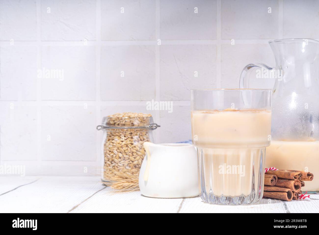 Agua de cebada hi-res stock photography and images - Alamy