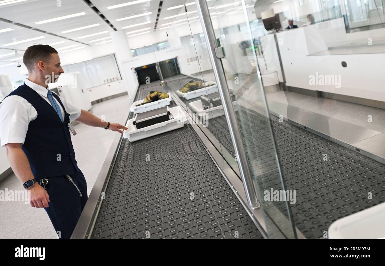 Munich, Germany. 24th May, 2023. ILLUSTRATION - A security checkpoint ...