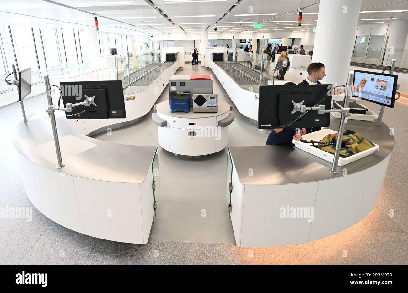 Munich, Germany. 24th May, 2023. ILLUSTRATION - Two security checkpoint ...