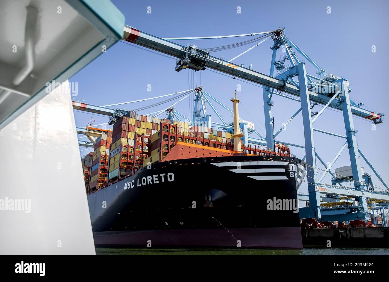 ROTTERDAM - The MSC Loreto, the largest container ship in the world, in ...