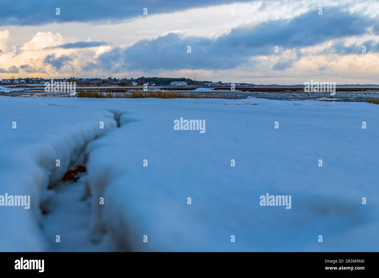 Coastal strip on the wadden sea hi-res stock photography and images - Alamy