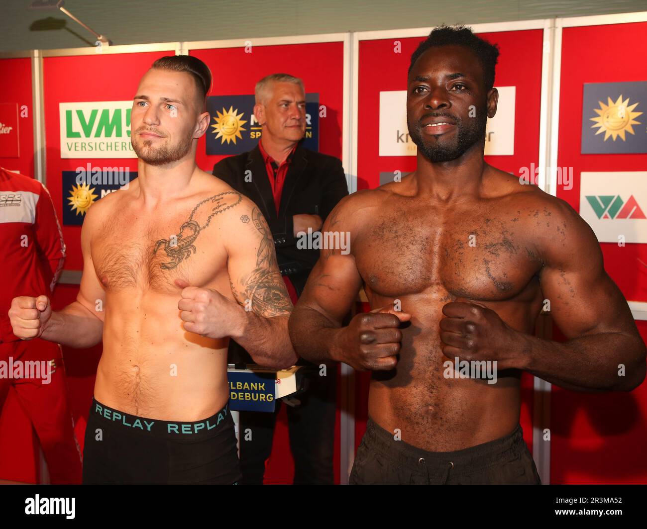 Artur Reis (super middleweight Wolfsburg) and Filipe DaSilva (Hamburg ...