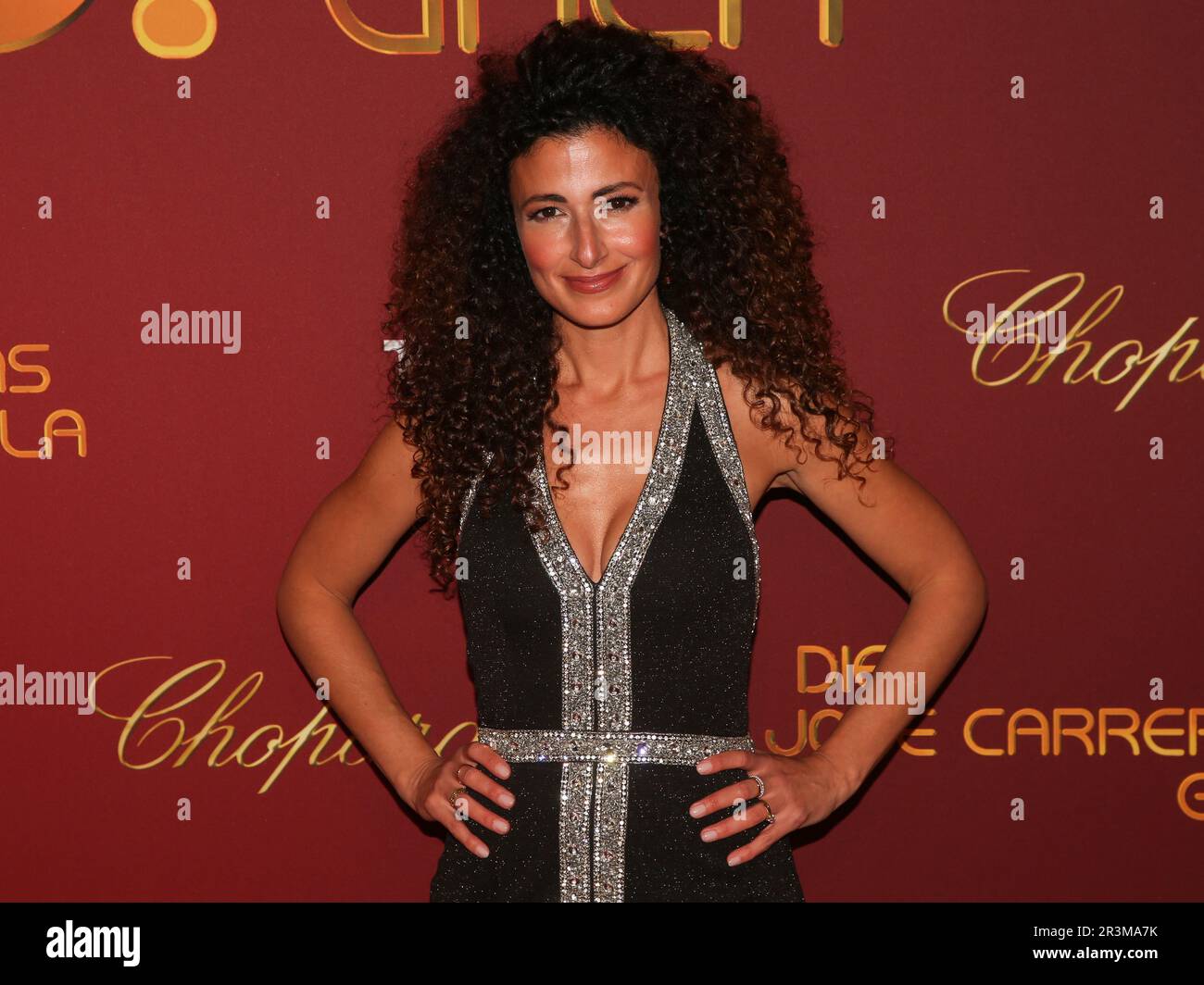 Brisant Moderatorin Marwa Eldessouky auf dem Roten Teppich vor der 28 ...