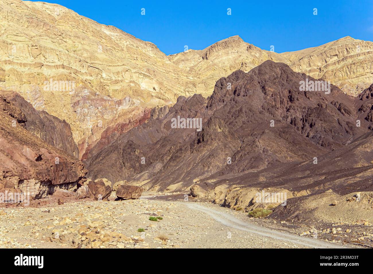 Desert mountains famous ridge hi-res stock photography and images - Alamy