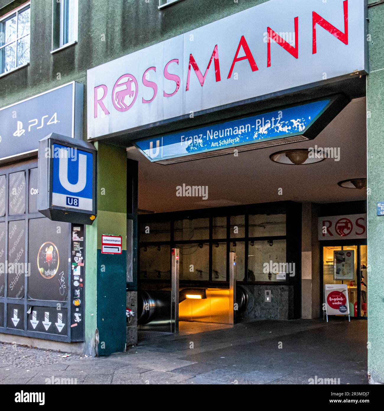 U franz neumann underground railway station hi-res stock photography ...