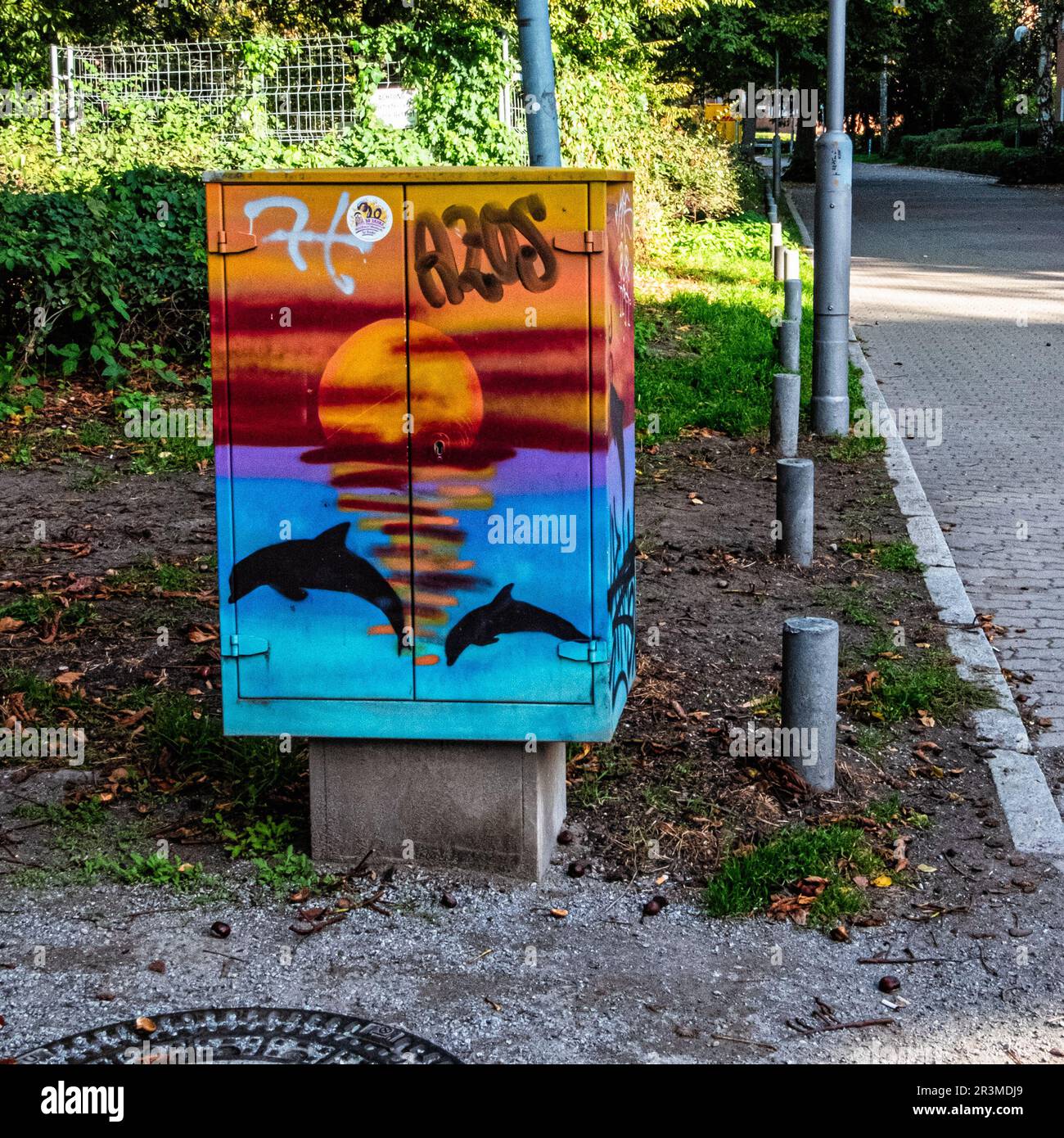 Painted utility box hi-res stock photography and images - Alamy