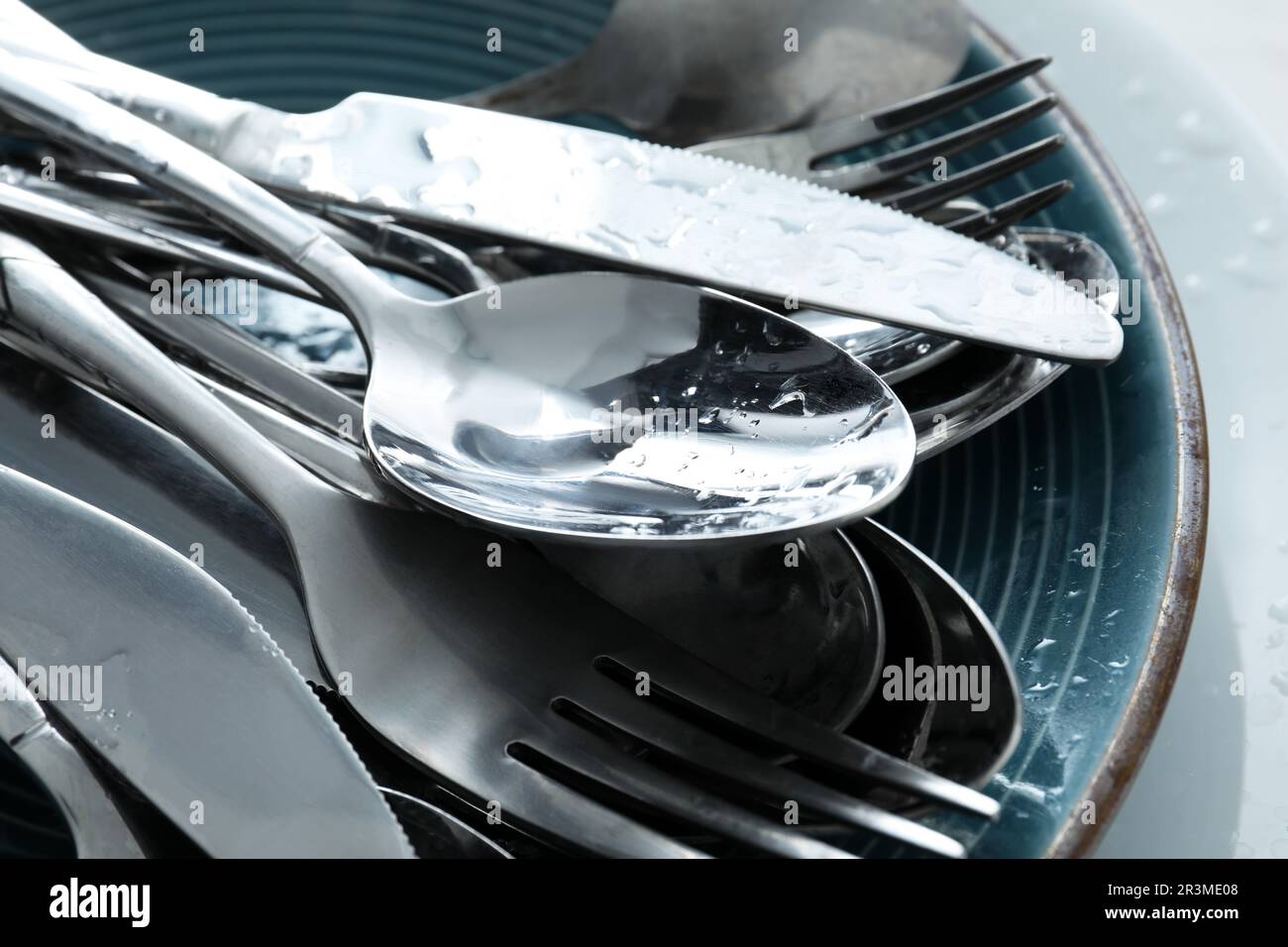 Silver clean hi-res stock photography and images - Alamy