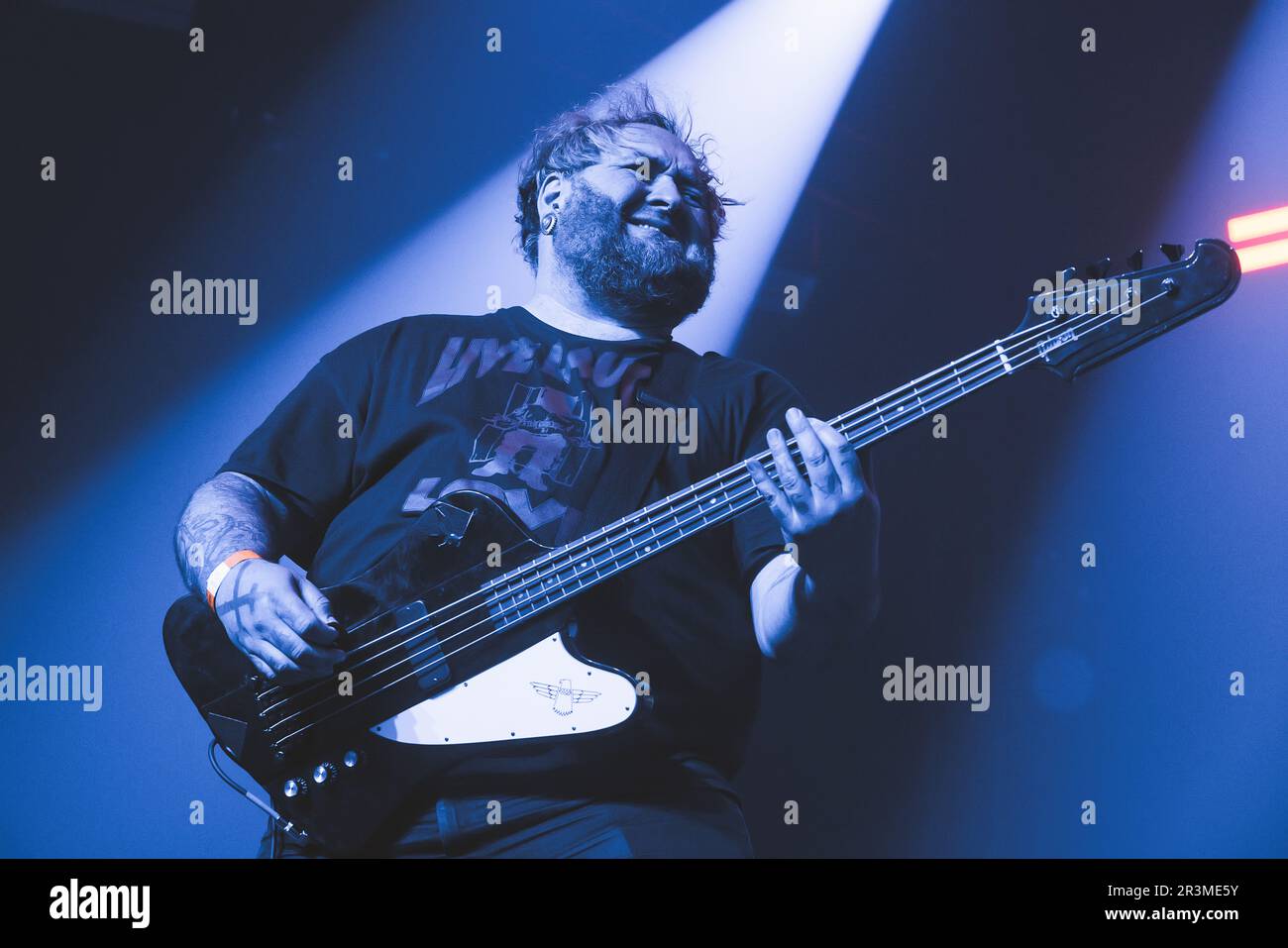 Body void band hi-res stock photography and images - Alamy