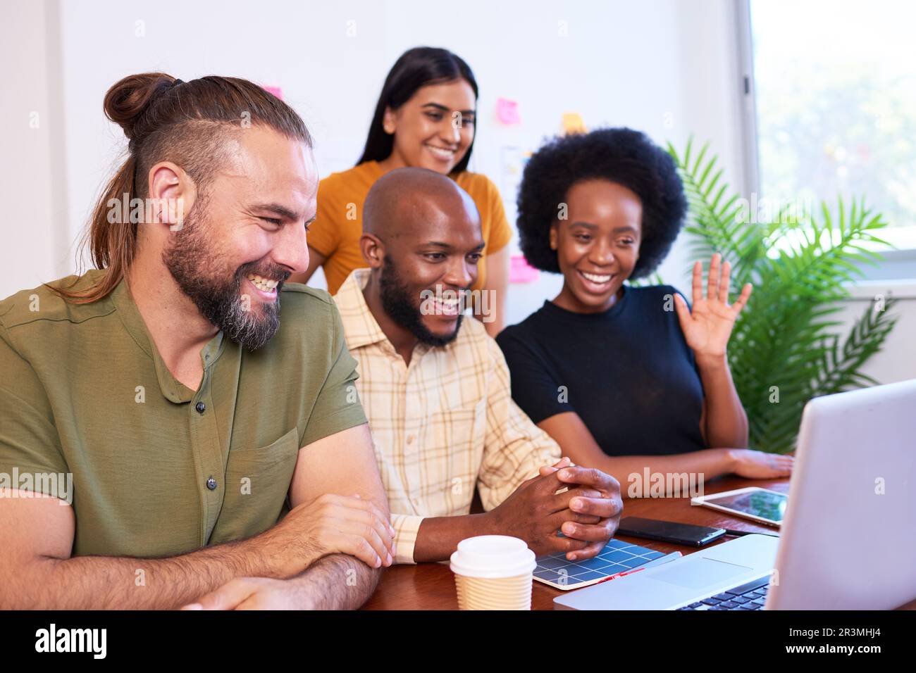 Join video call hi-res stock photography and images - Alamy
