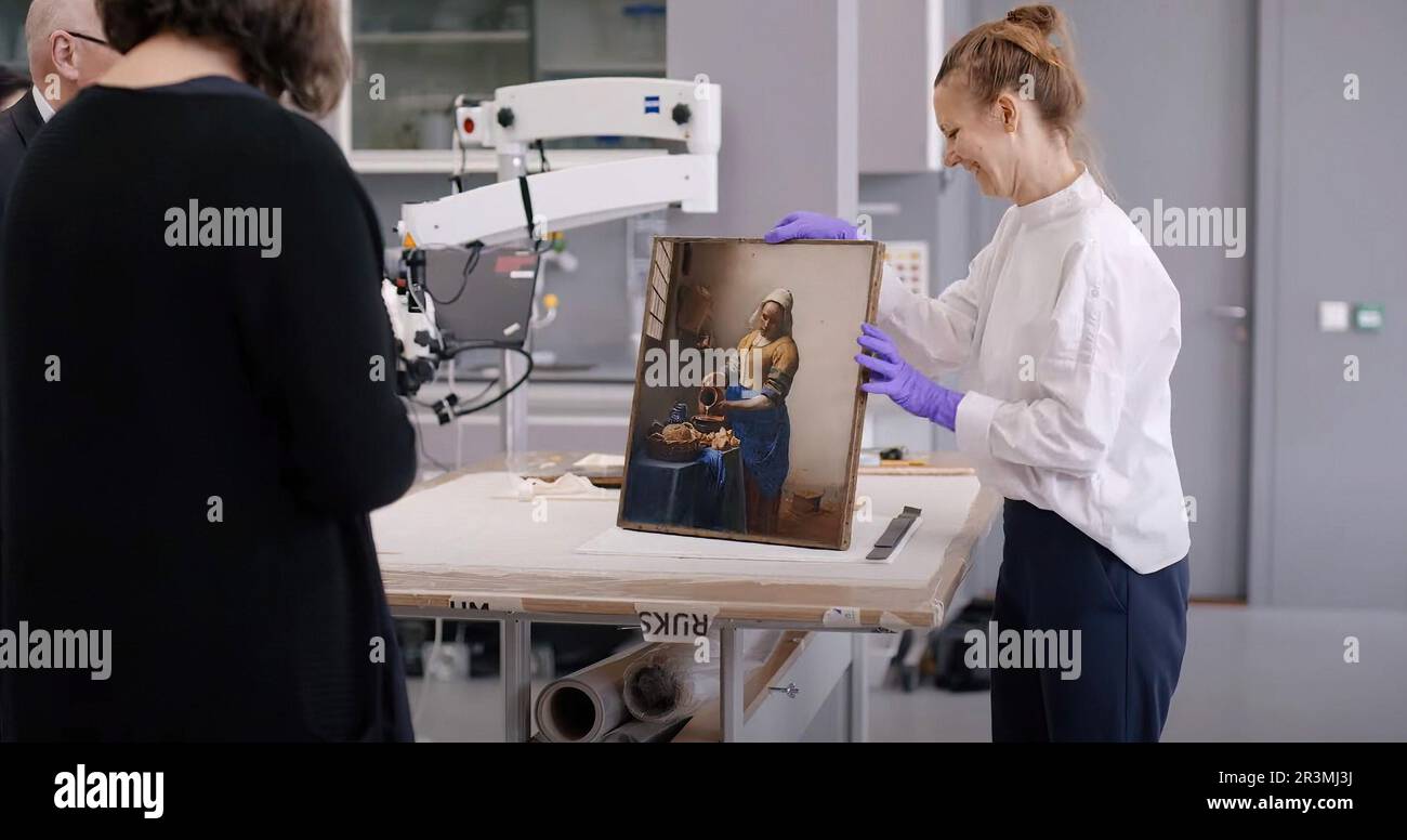 CLOSE TO VERMEER, (aka DICHT BIJ VERMEER), Anna Krekeler, 2023. © Kino ...