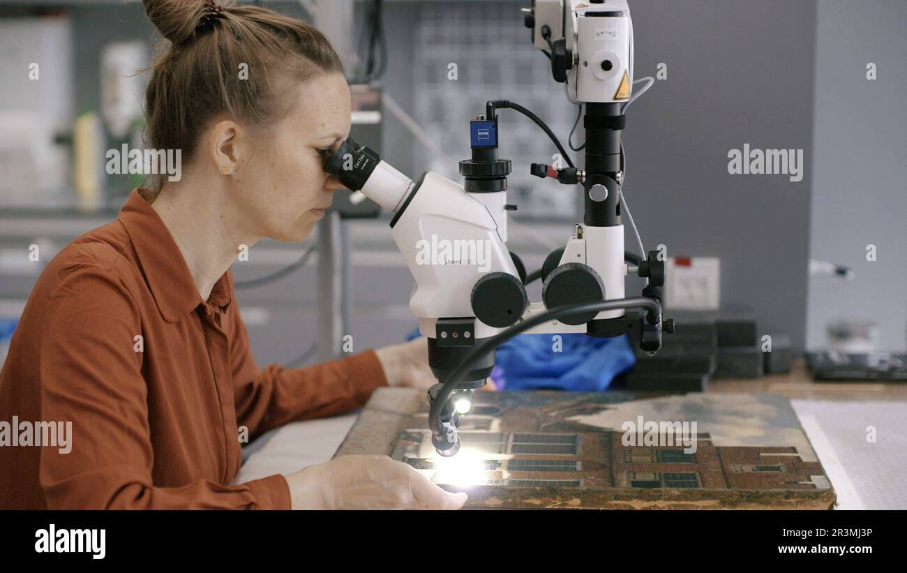 CLOSE TO VERMEER, (aka DICHT BIJ VERMEER), Anna Krekeler, 2023. © Kino ...