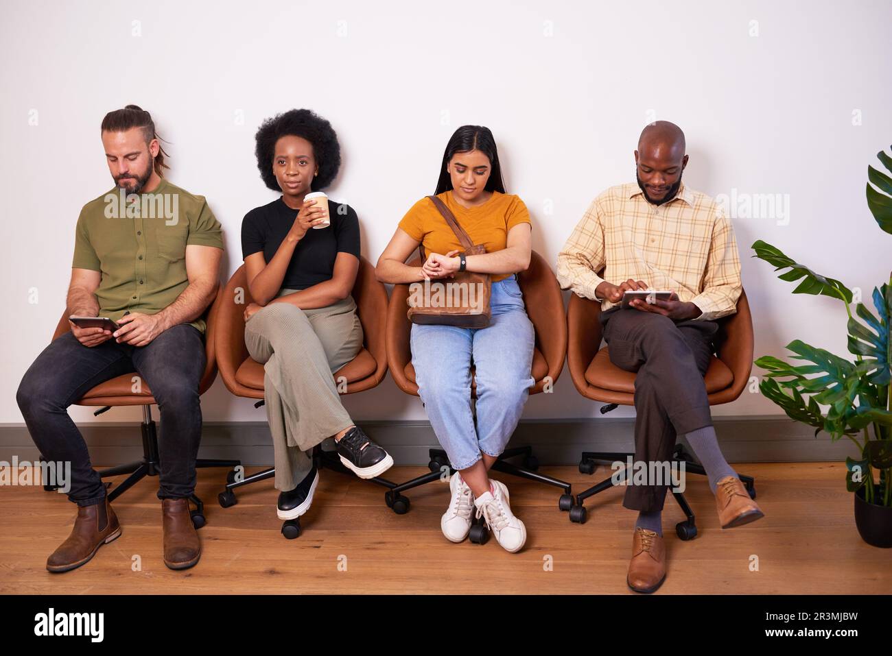 Coder black woman hi-res stock photography and images - Alamy