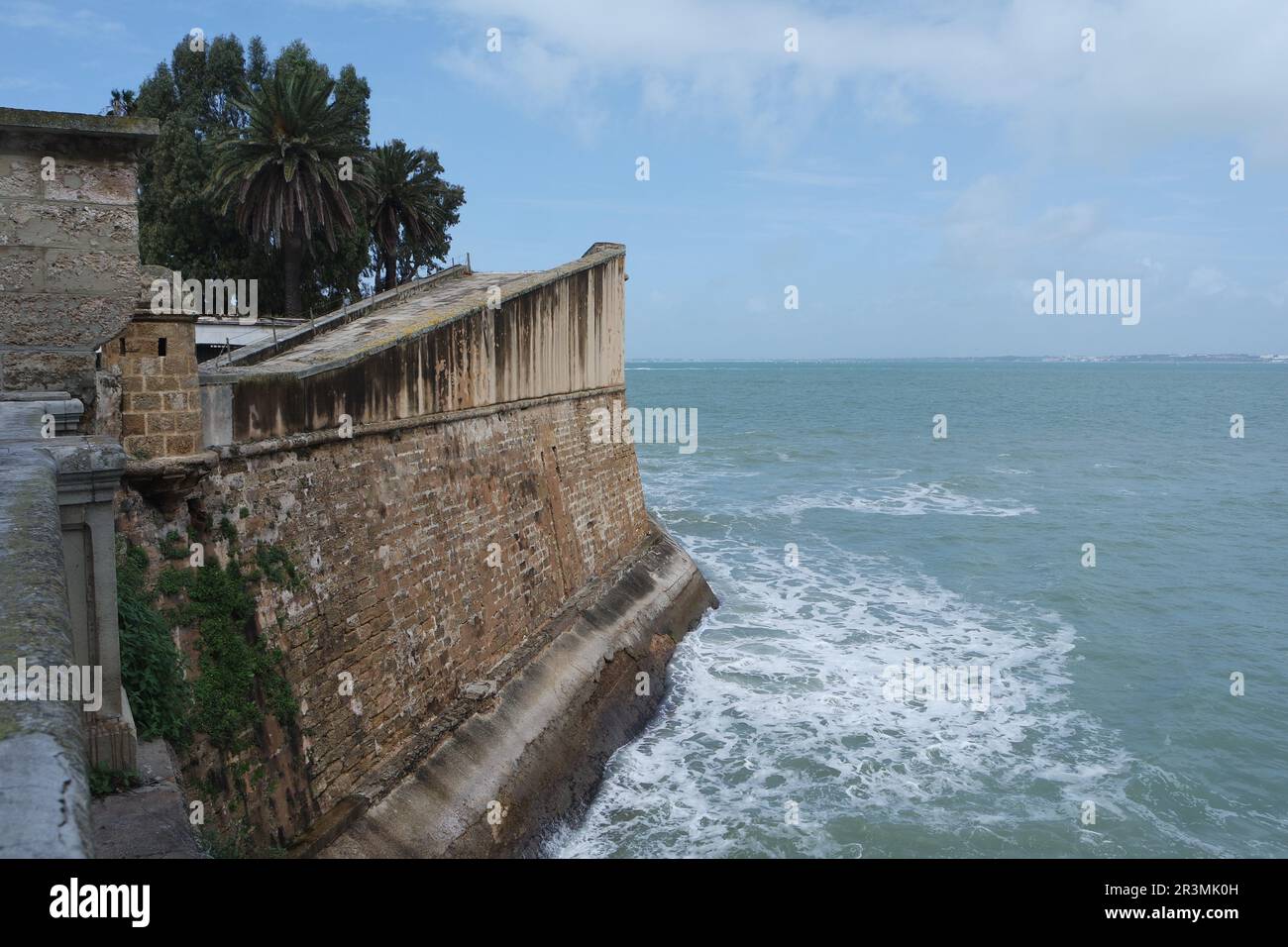 Fortress ocean hi-res stock photography and images - Alamy