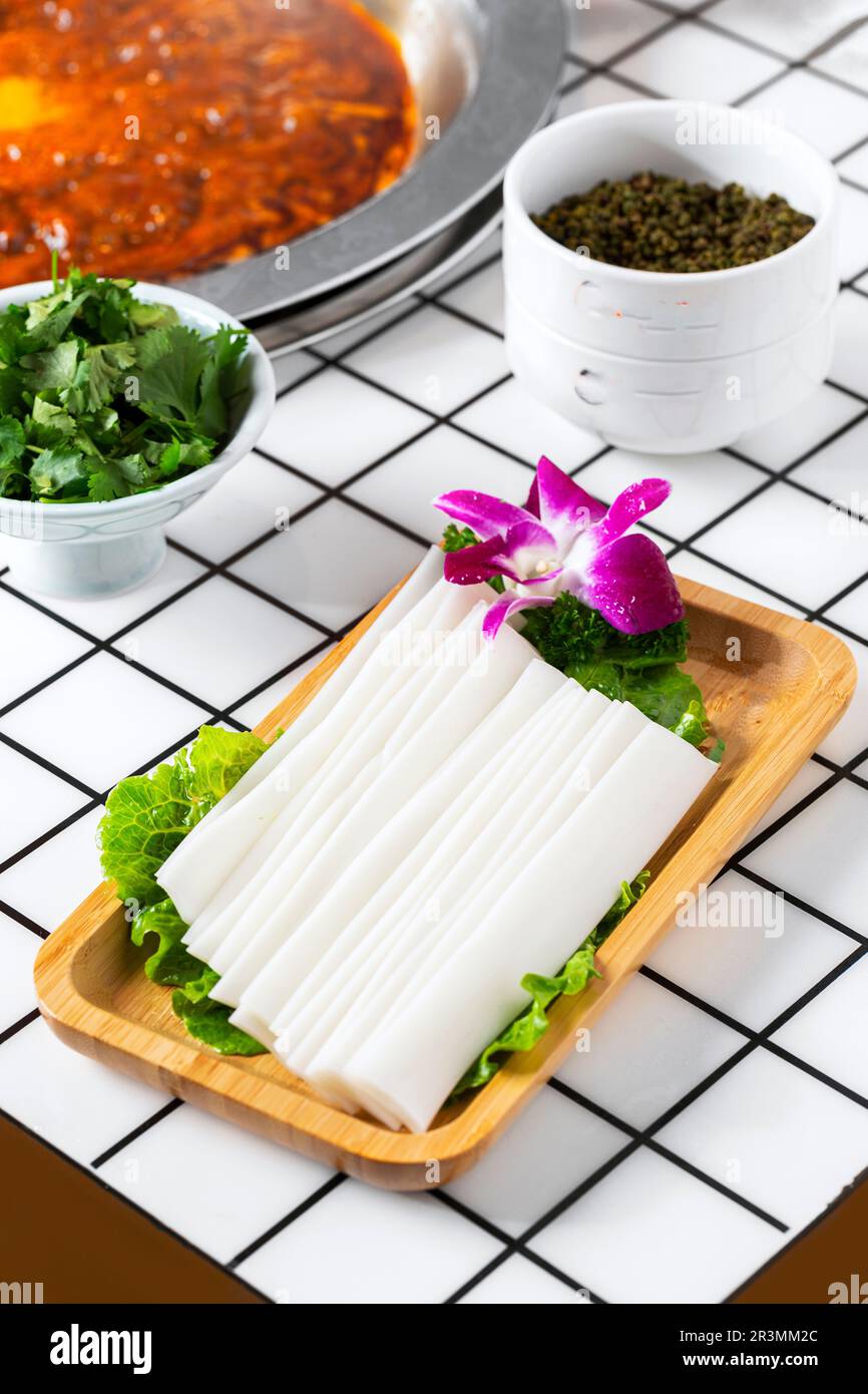 Sweet Potato Vermicelli Noodles, Sichuan sweet potato noodles for hot ...