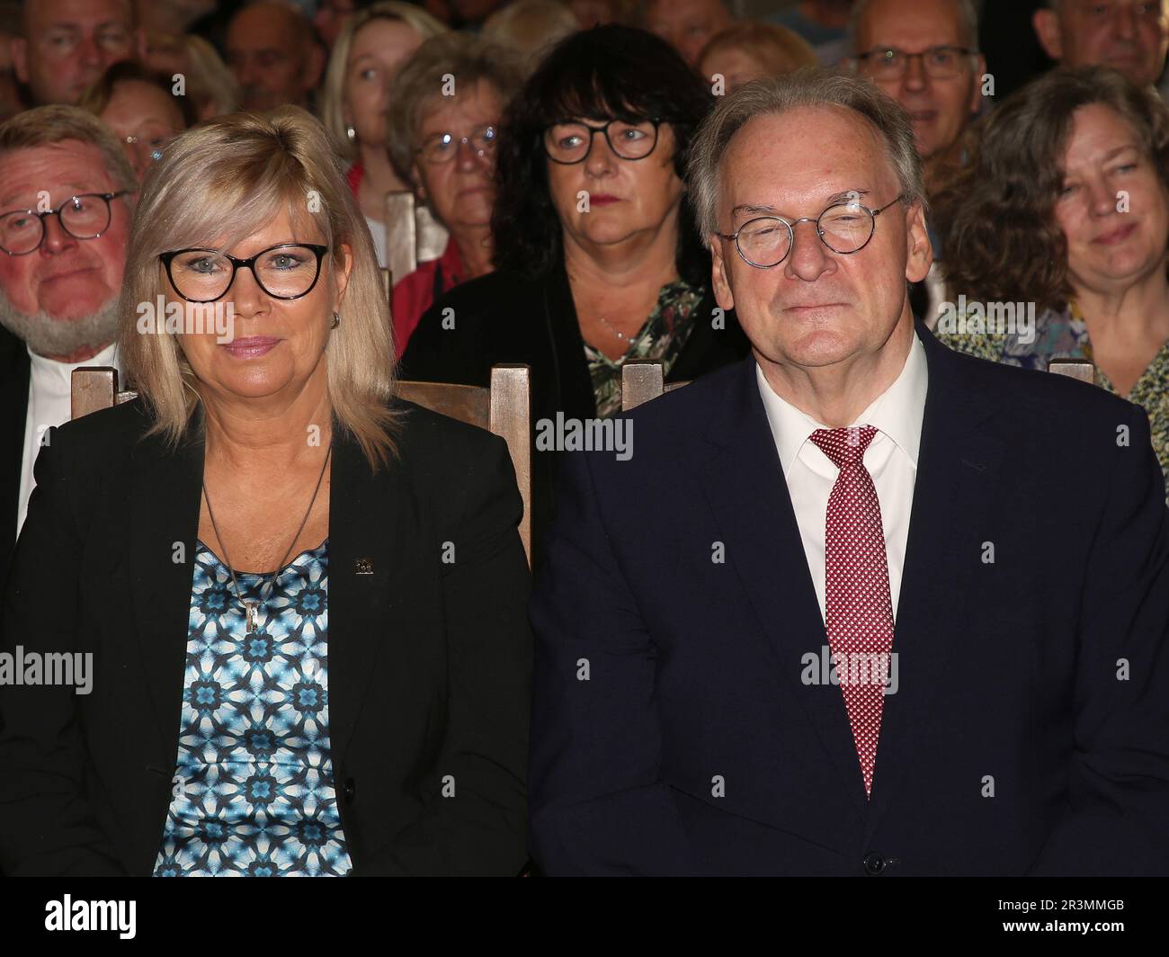 Ob Simone Borris Mp Dr Reiner Haseloff At Presentation Amemus Bell 30 10 2022 Magdeburg