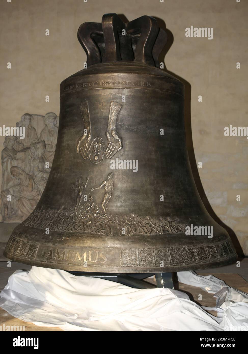Revealed the AMEMUS bell after the presentation on October 30th, 2022 ...